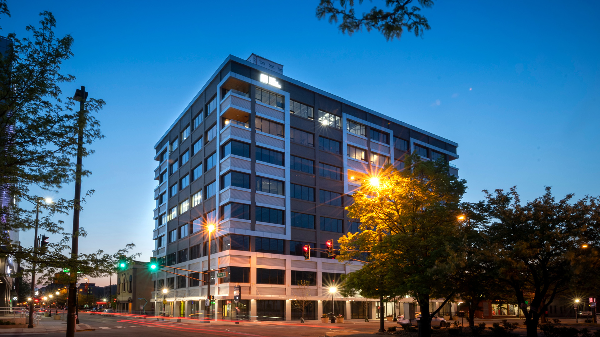 202 Metro - Design Collaborative